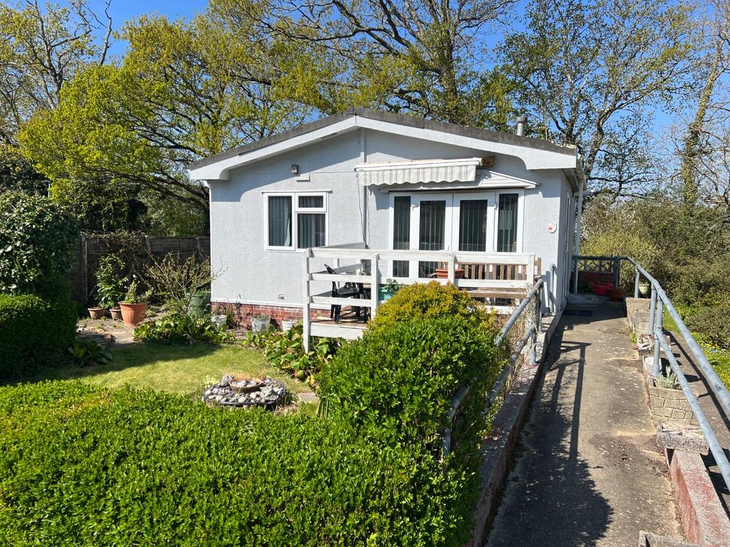 Church Farm Close, Dibden... 2 bed park home - £125,000