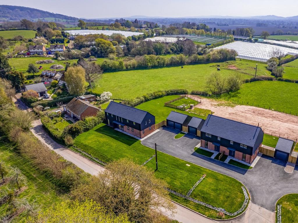 Middle Hill Close, Staunton On Wye, HR4 2 bed semi-detached house for ...