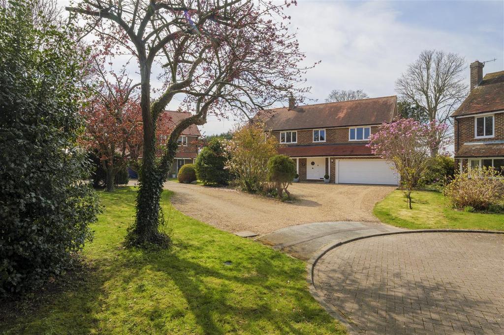 Ospringe Place, Faversham 5 bed detached house for sale - £995,000