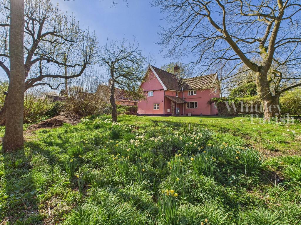 Denmark Hill, Palgrave 3 bed cottage - £525,000