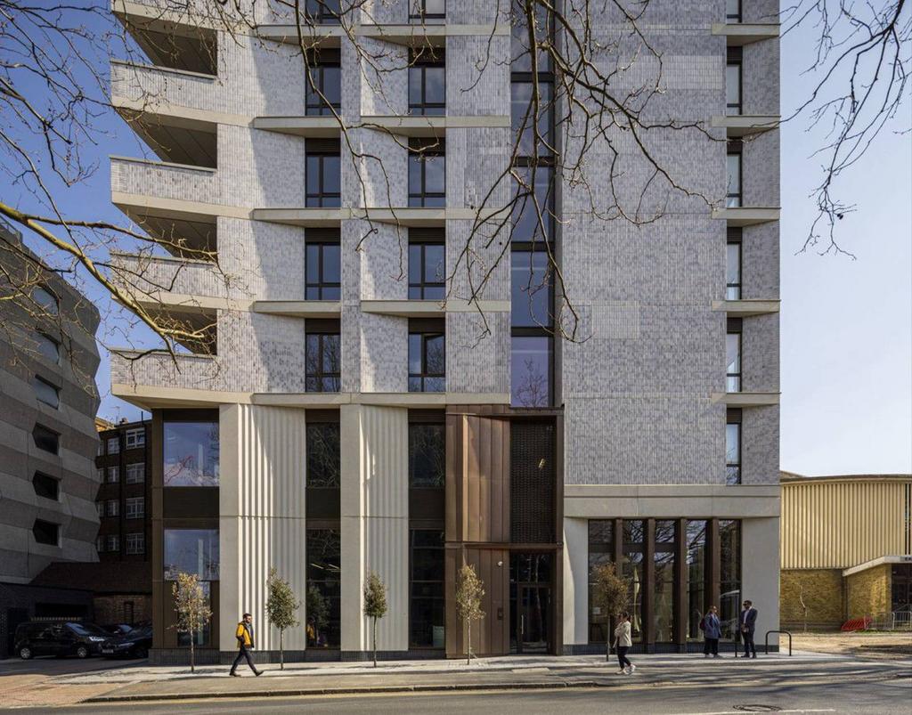 28-30 Addiscombe Grove, Croydon CR0 1 bed flat for sale - £295,999
