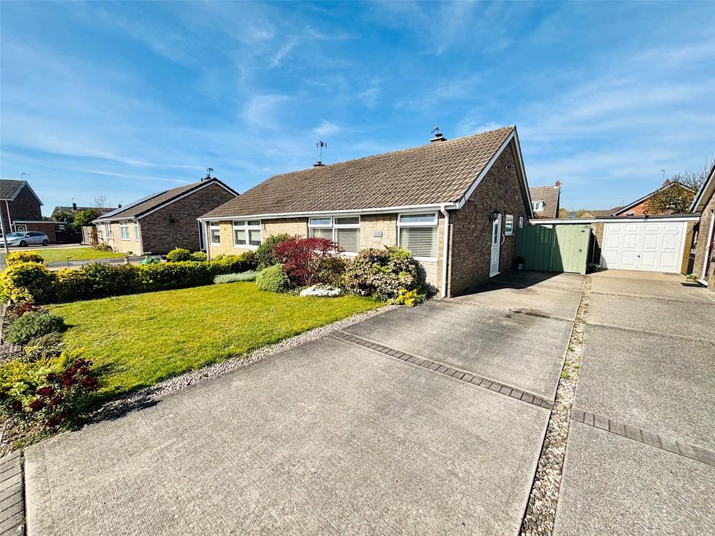The Meadows, Goole DN14 2 bed bungalow for sale - £180,000