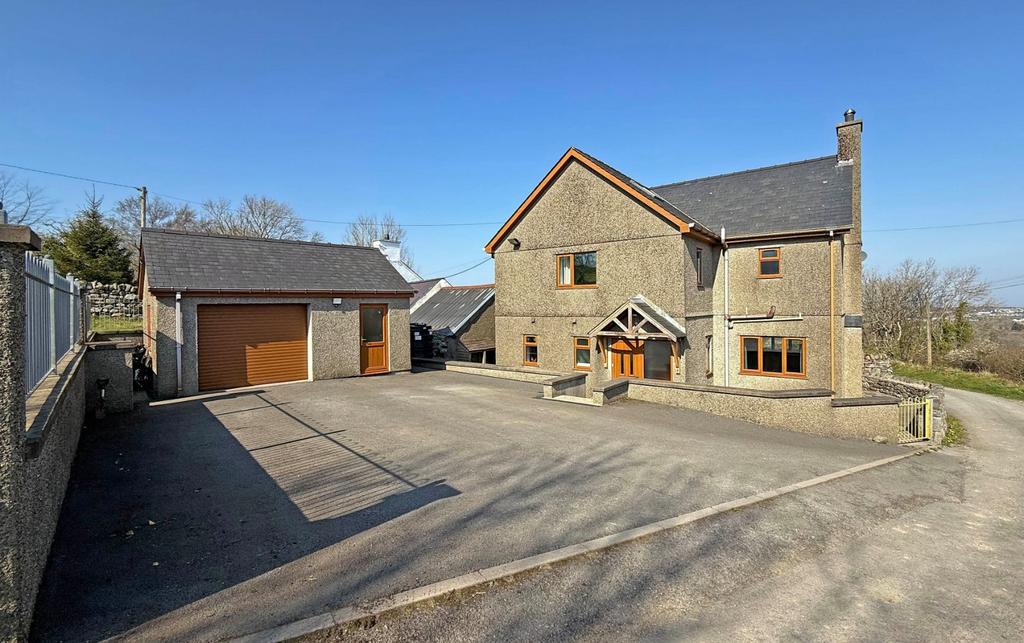 Llanllyfni, Caernarfon, Gwynedd, LL54 4 bed detached house for sale - £ ...