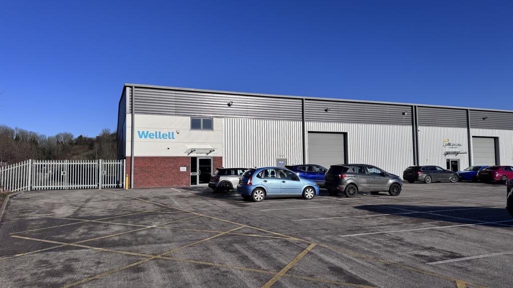 Unit 33, Great Western Business Park... Industrial unit to rent