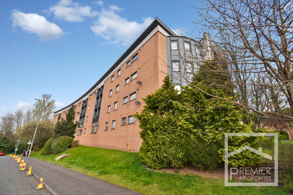 Calderpark Terrace, Uddingston 2 bed flat - £135,000