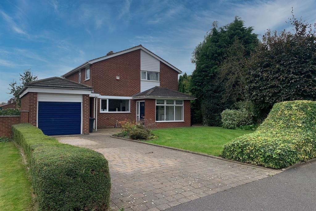 Higher Runcorn WA7 3 bed detached house for sale - £450,000
