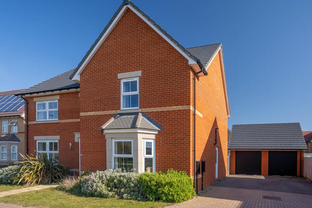 Peppercorn Drive, Northstowe, CB24 4 bed detached house - £635,000