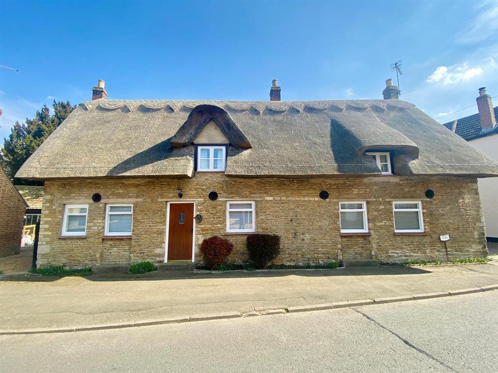 Cherry Orton Road, Orton Waterville... 3 bed cottage for sale - £575,000