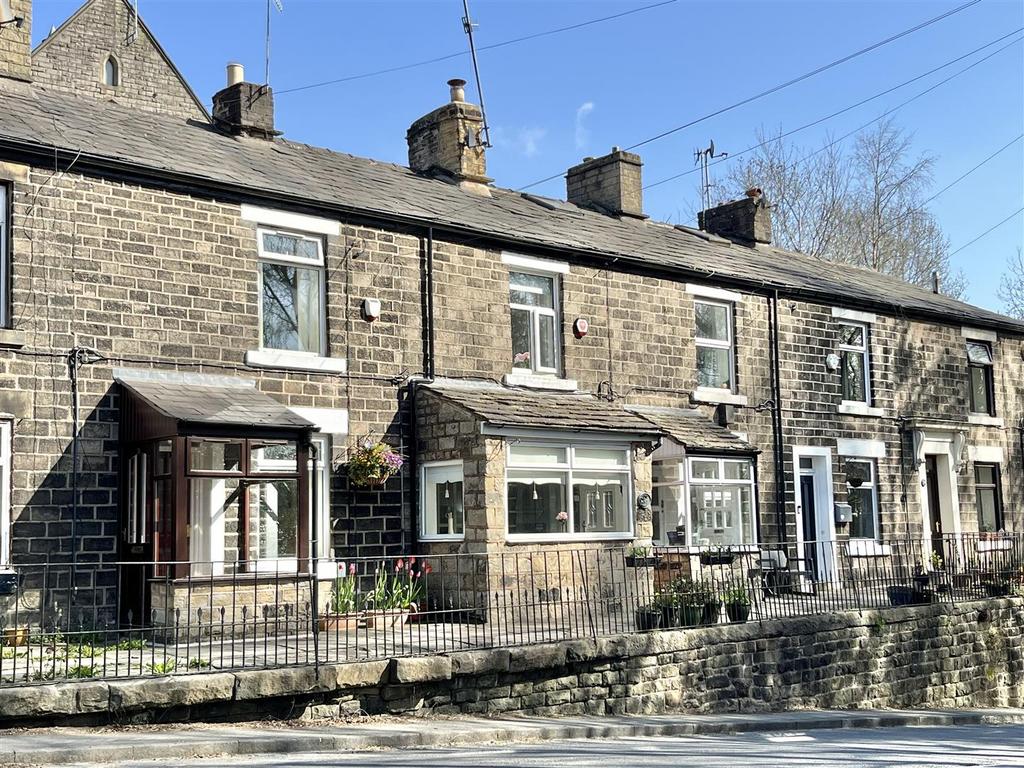 Lower Market Street, Broadbottom, Hyde 2 bed terraced house for sale ...