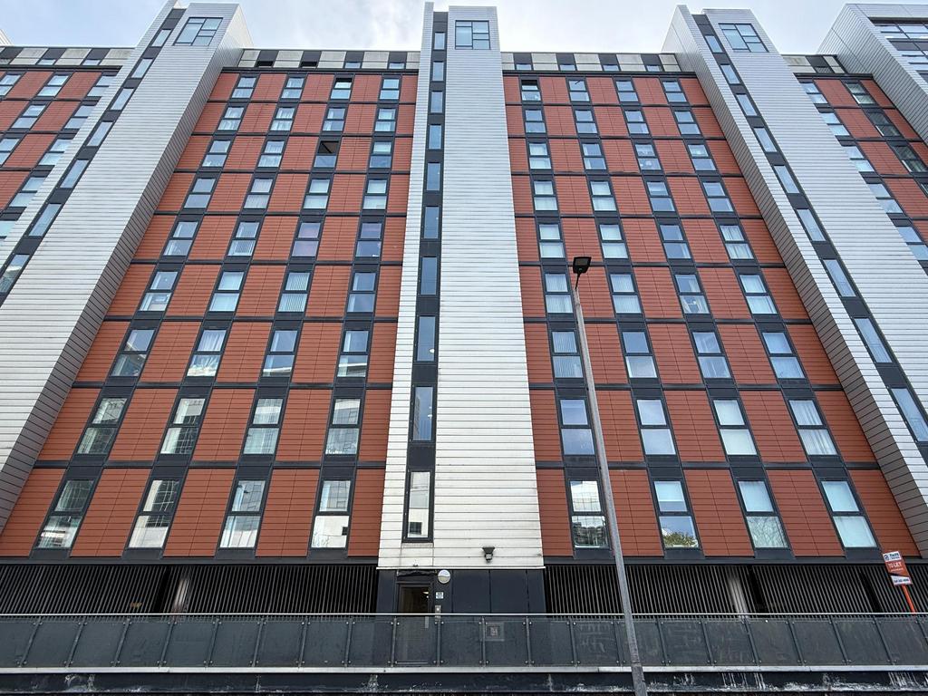 Stobcross Street, Finnieston 2 bed flat - £1,250 pcm (£288 pw)