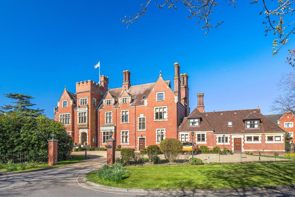 Tanbridge Park, Tanbridge House... 2 bed apartment - £325,000