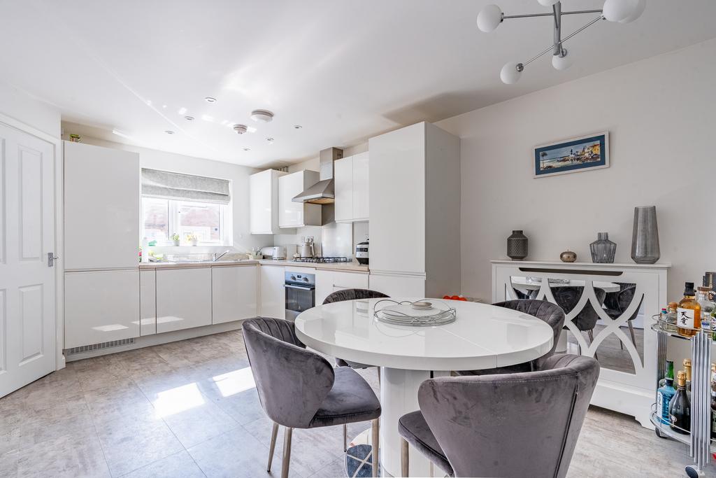 Lyde Green, Bristol BS16 3 bed semi-detached house for sale - £375,000