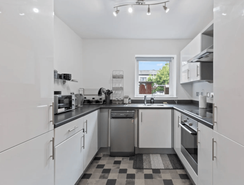 London, SE24 3 bed flat to rent - £2,750 pcm (£635 pw)