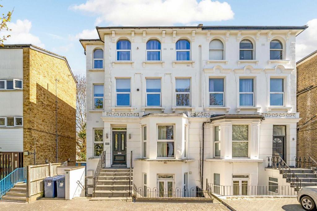 Windsor Road, London W5 1 bed flat - £360,000