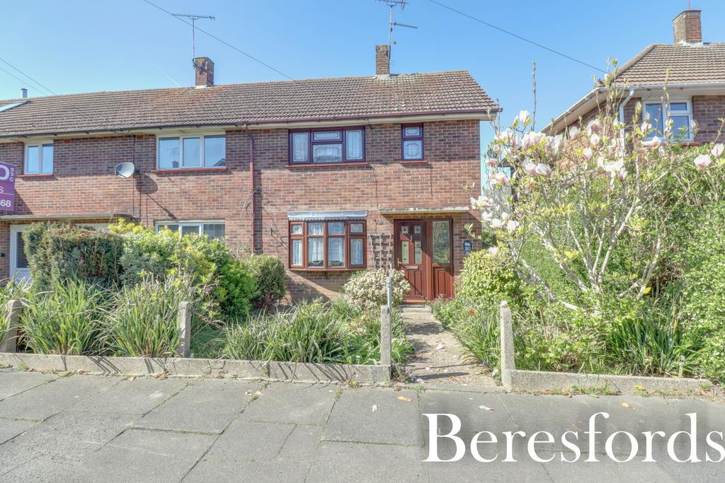 Copeman Road, Hutton, CM13 2 bed end of terrace house - £350,000