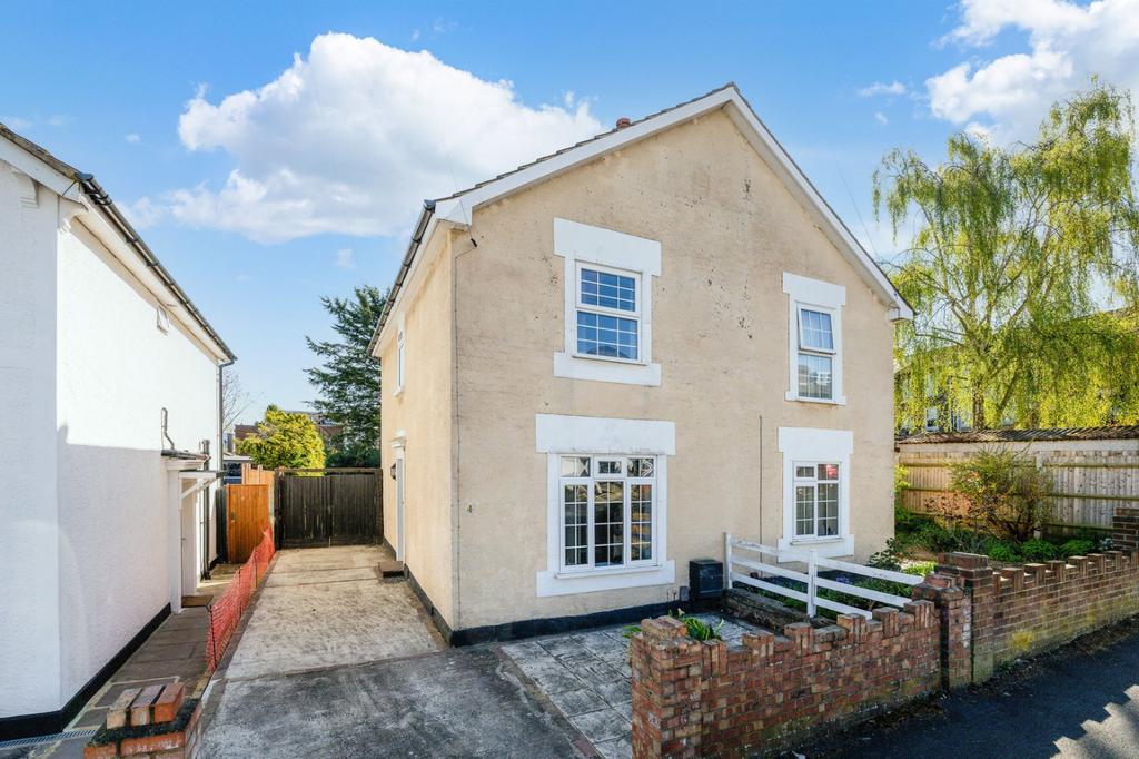 Myrtle Road, Sutton SM1 2 bed semi-detached house for sale - £500,000