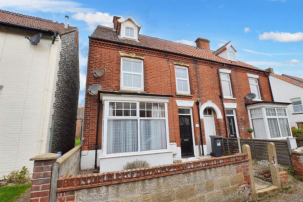 New Street, Sheringham 3 bed flat for sale - £225,000
