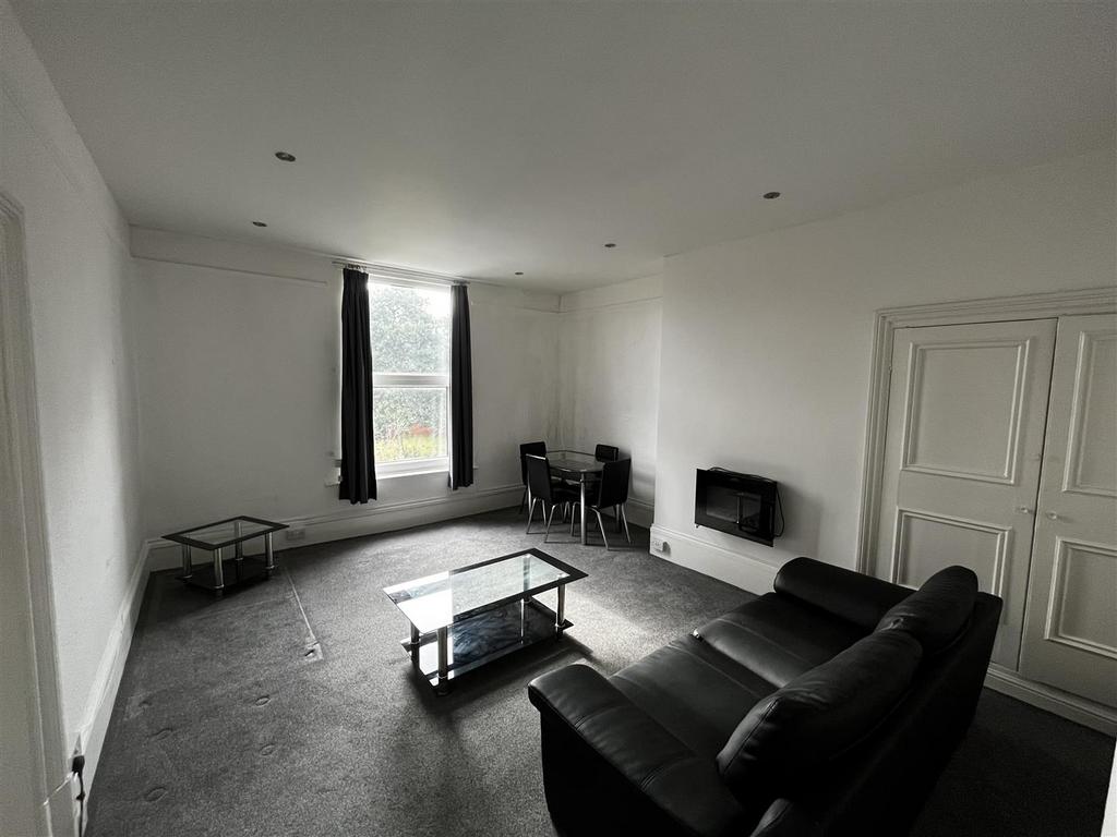 Springfield Mount, Leeds 1 bed apartment to rent - £700 pcm (£162 pw)