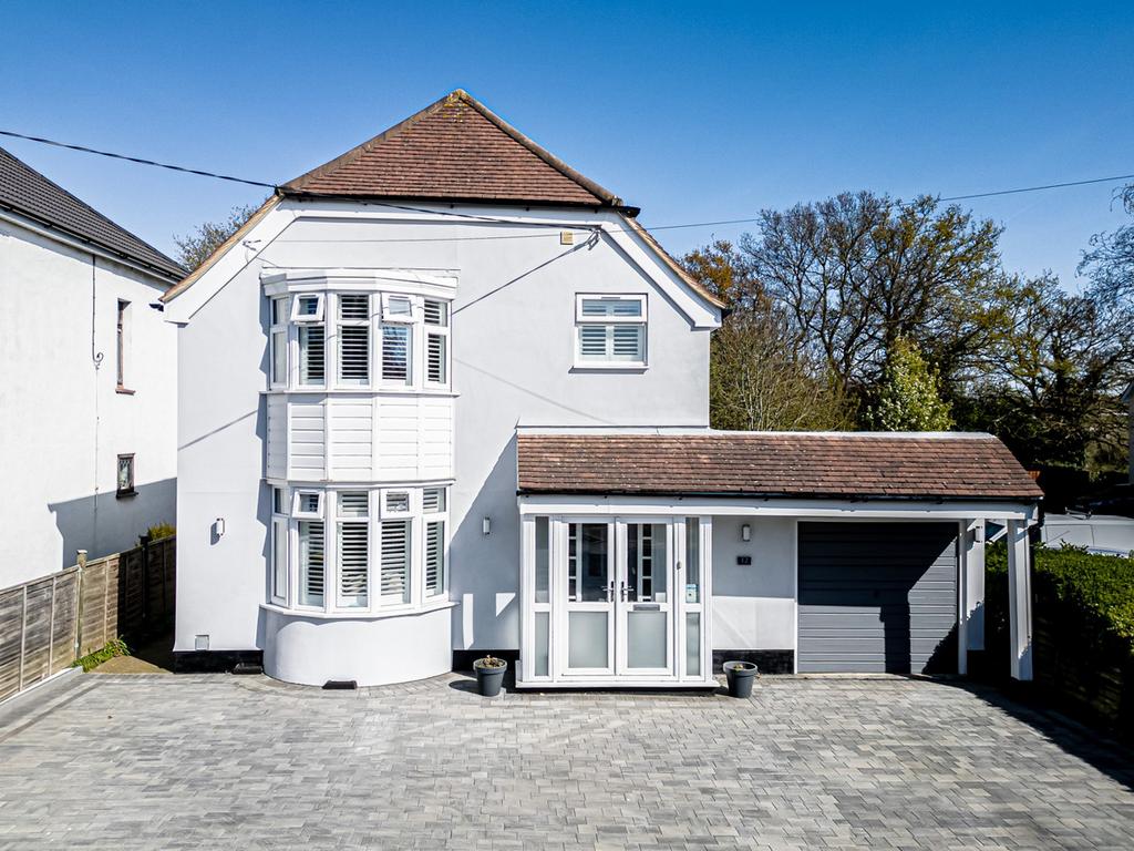 Weir Gardens, Rayleigh, SS6 4 bed detached house for sale - £600,000
