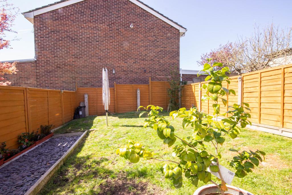 Halberry Lane, Newport, Isle of Wight 3 bed house - £250,000