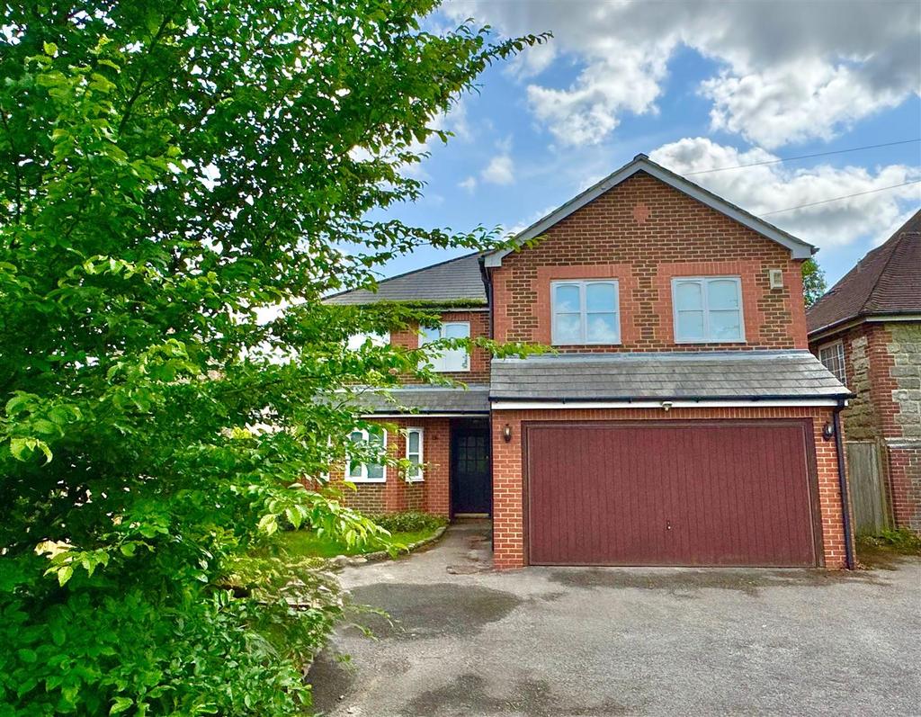 Crowborough Hill, Crowborough 5 bed house for sale - £800,000