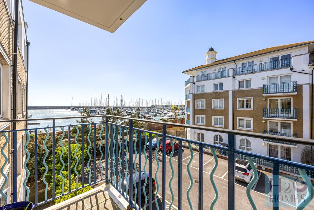 Collingwood Court, Brighton Marina... 2 bed apartment for sale - £365,000