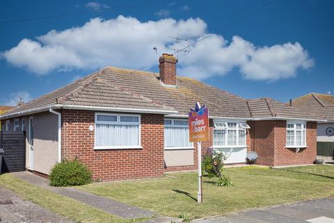 Bromstone Road, Broadstairs, Kent 2 bed detached bungalow - £325,000