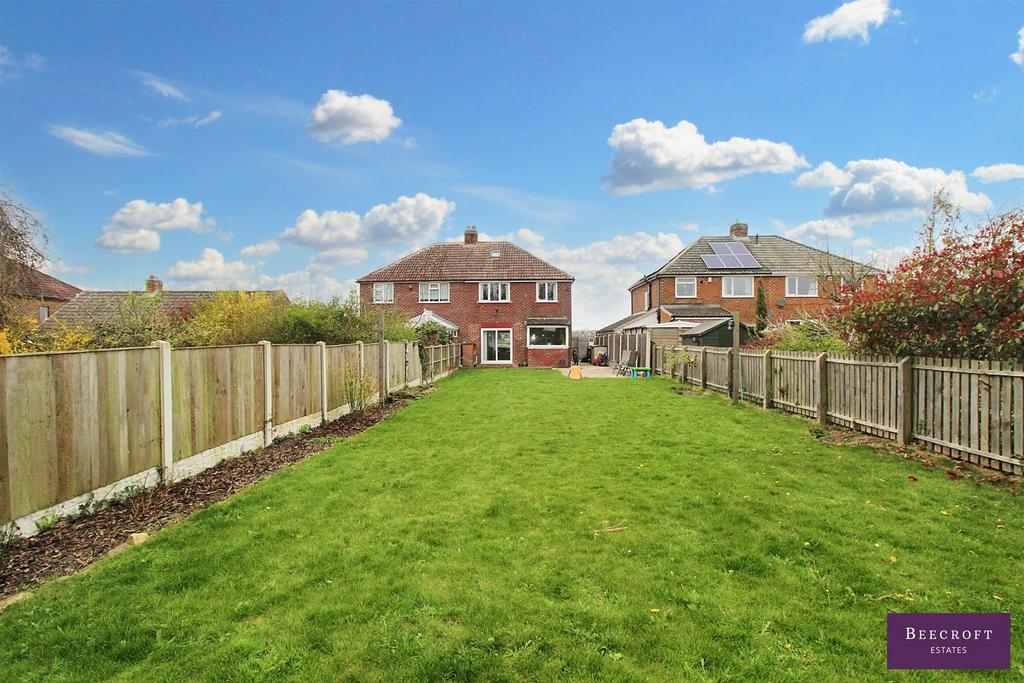 Clayton Lane, Thurnscoe, Rotherham... 3 bed semi-detached house for ...