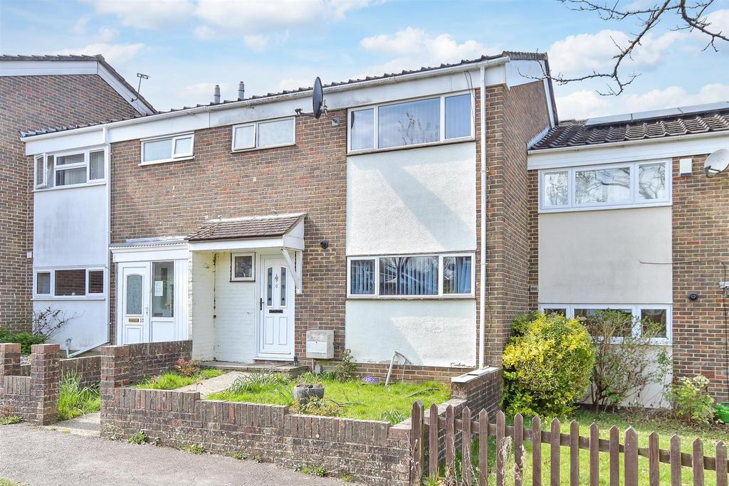 Selsey Road, Crawley RH11 3 bed terraced house for sale - £205,000