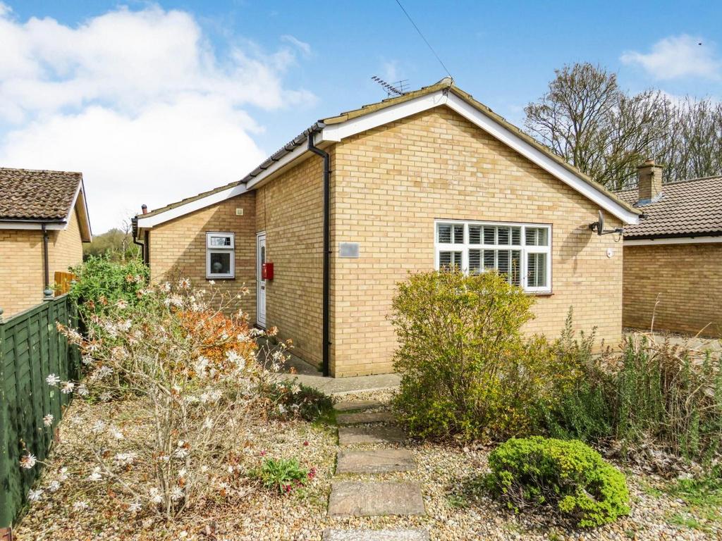 Angerstein Close, Brandon IP27 2 bed detached bungalow - £230,000