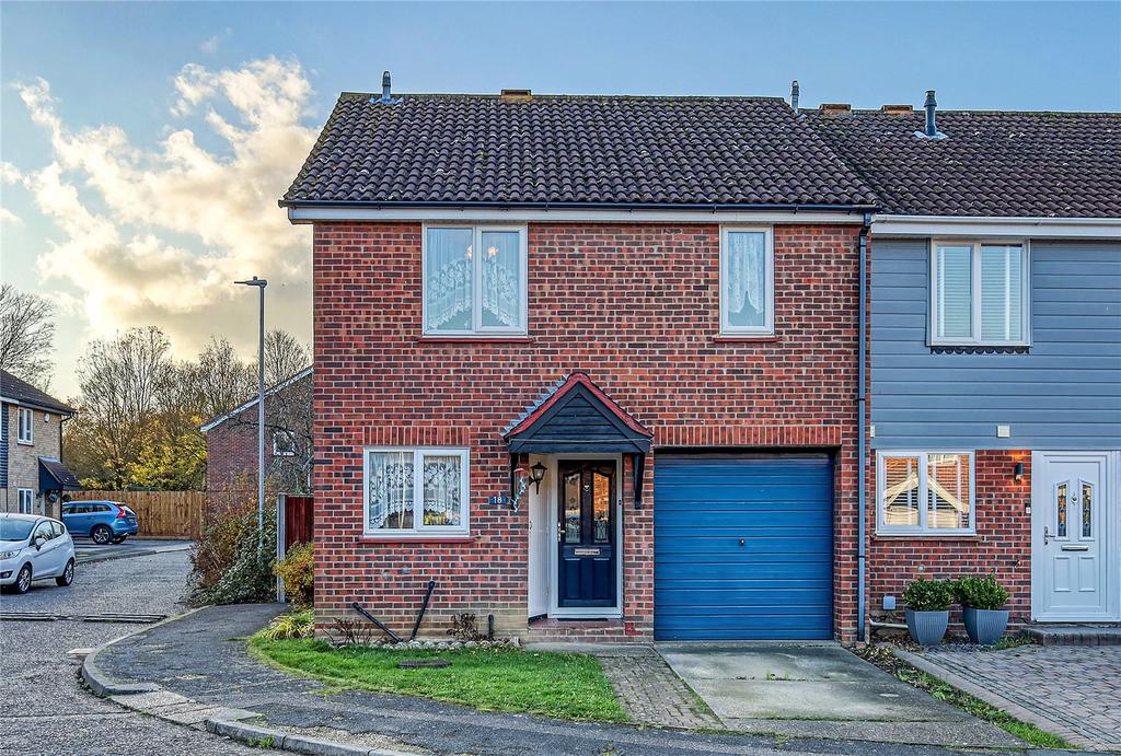 Brooklands Park, Laindon, Basildon... 4 bed end of terrace house for ...