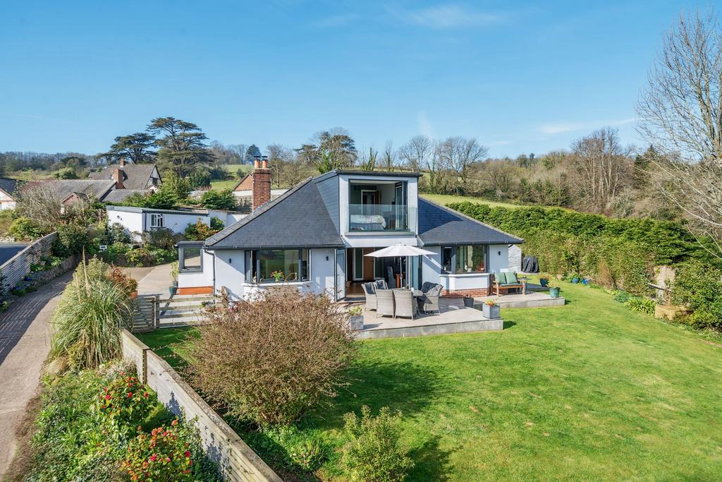 Dunchideock, Exeter EX2 4 bed chalet - £850,000
