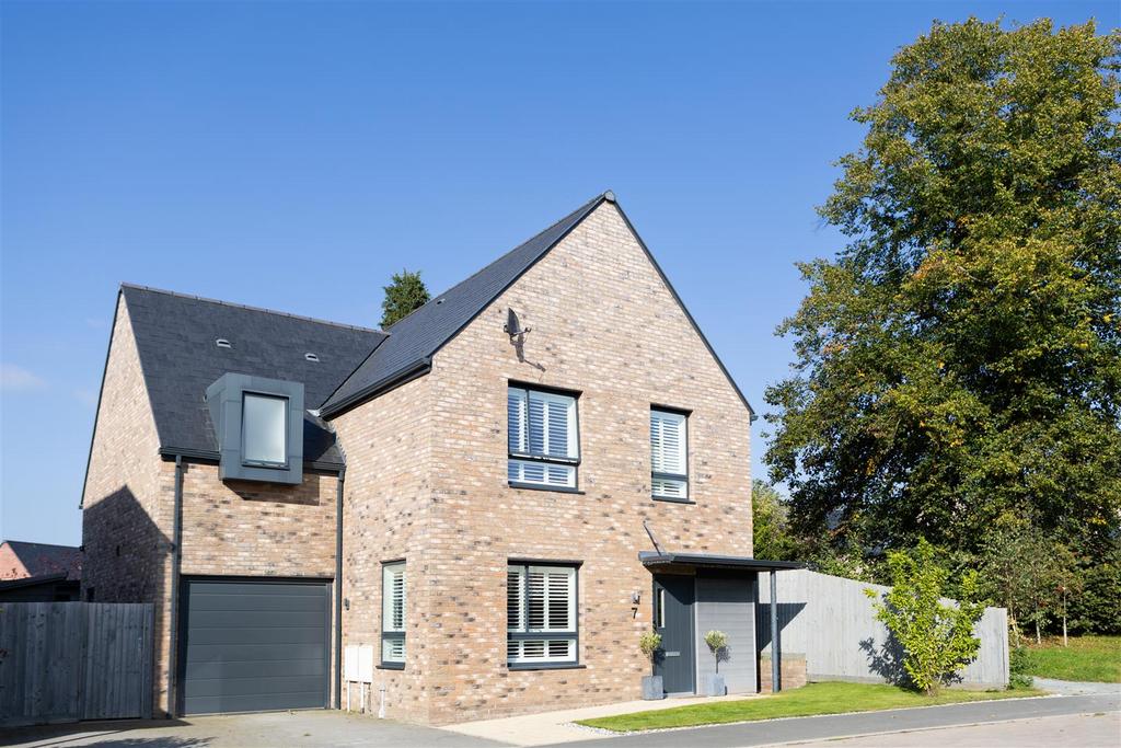 Lady Herbert Way, Radbrook Village... 4 bed detached house - £610,000