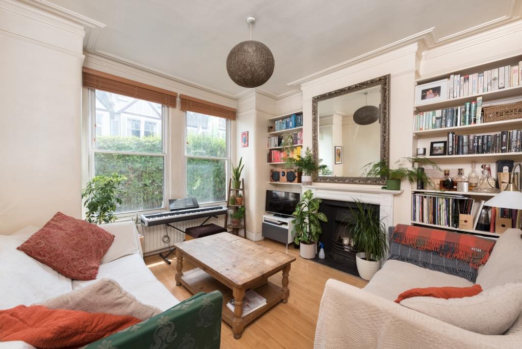 Penwith Road, Southfields, SW18 2 bed maisonette for sale - £500,000