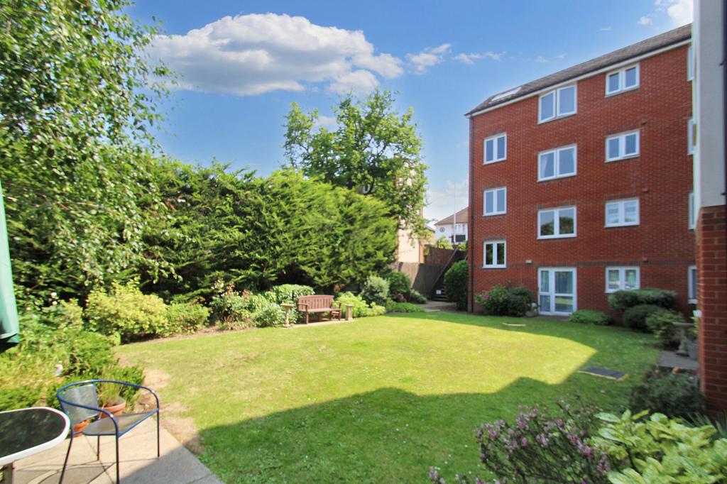 Harefield Road, Uxbridge, UB8 1 bed apartment for sale - £168,000