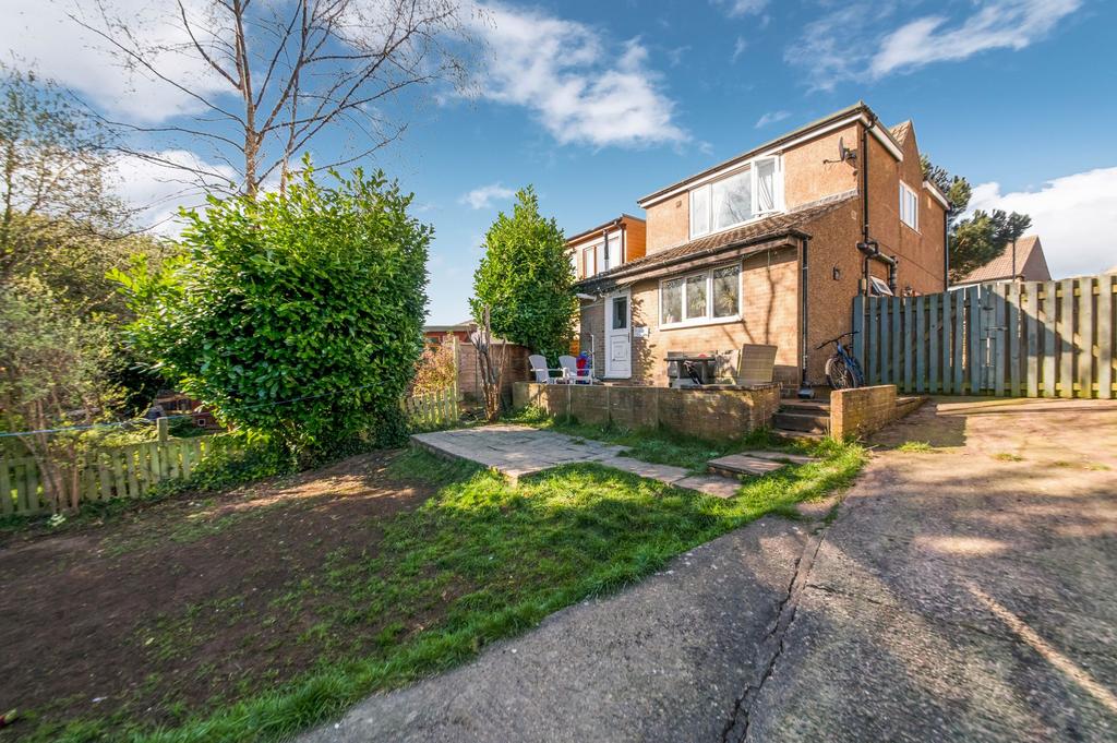 Abbey Drive, Shepley, HD8 4 bed semi-detached house for sale - £260,000