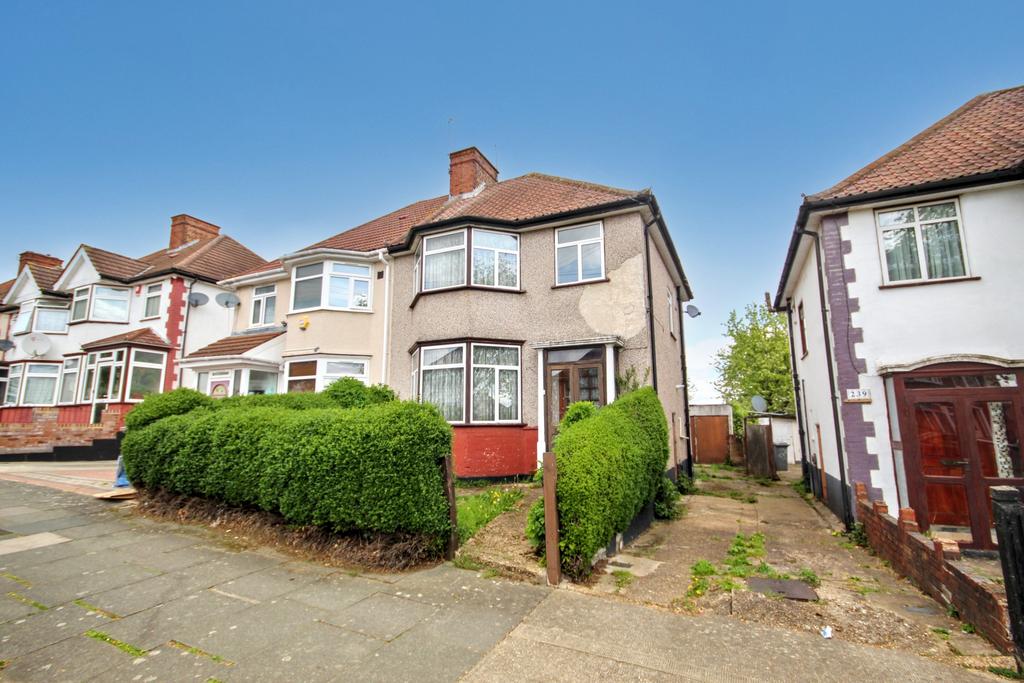 Oakington Manor Drive, Wembley... 3 bed semi-detached house for sale - £525,000