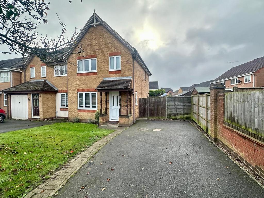 Curlew Close, Coalville, LE67 3 bed semi-detached house - £1,000 pcm (£ ...