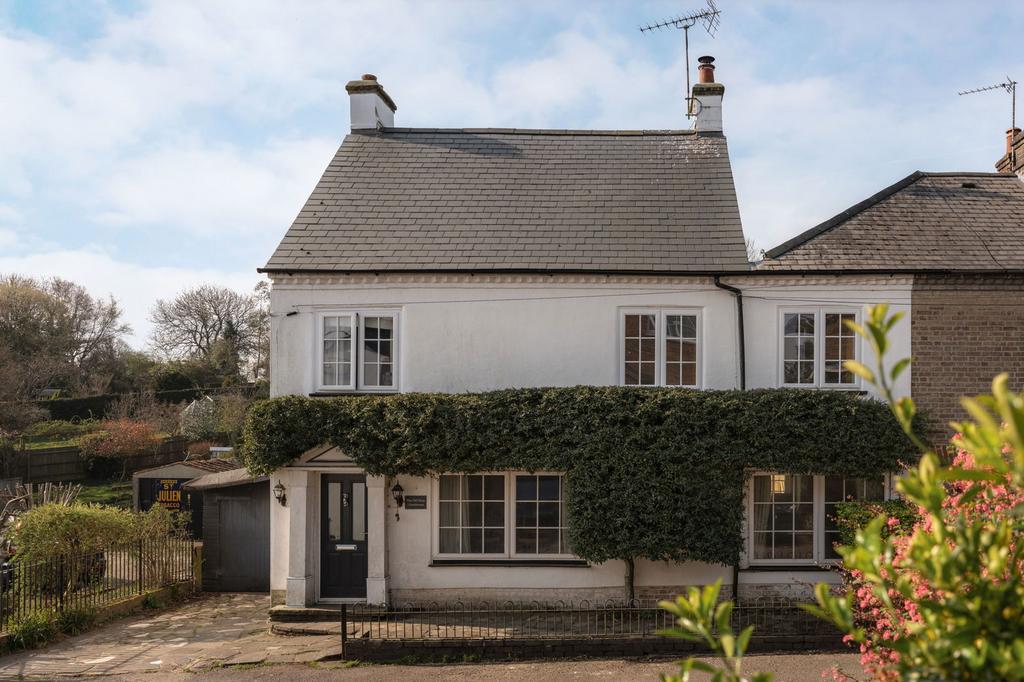 Wigginton Bottom, Wigginton, Tring... 4 bed end of terrace house for ...