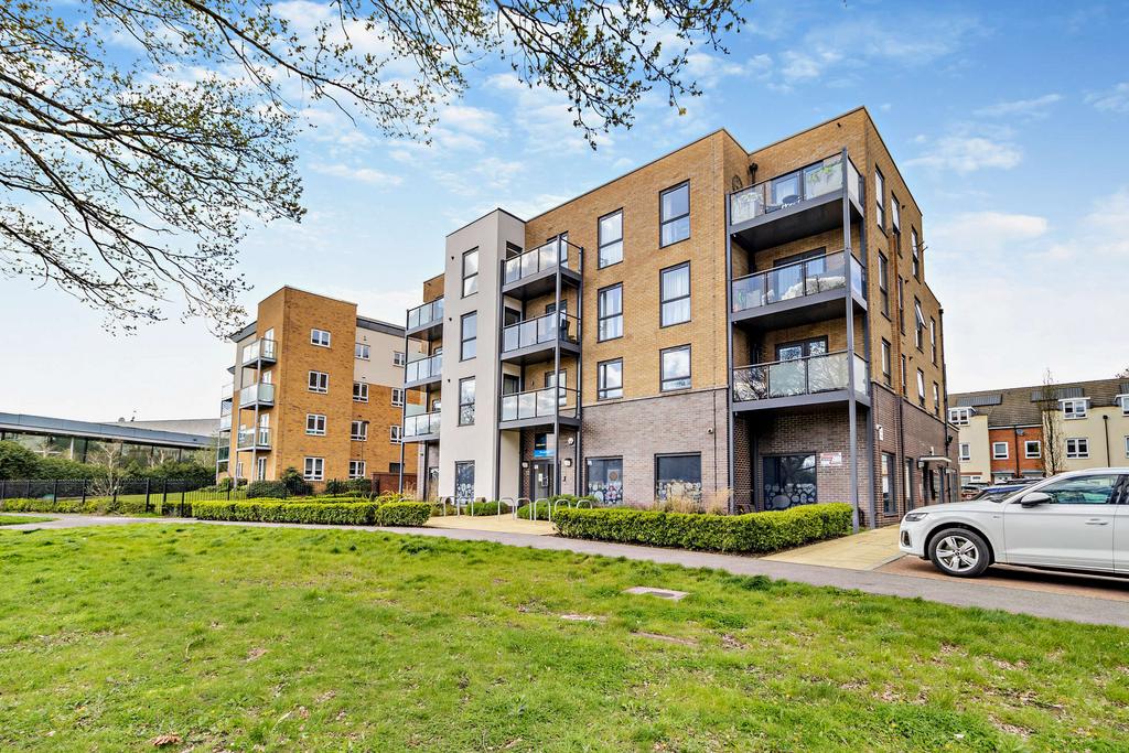 HAYWORTH HOUSE TODD CLOSE... 1 bed flat for sale - £265,000