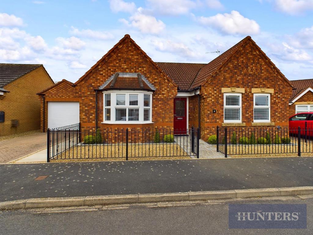 Coxswain Close, Filey 2 bed detached bungalow - £350,000