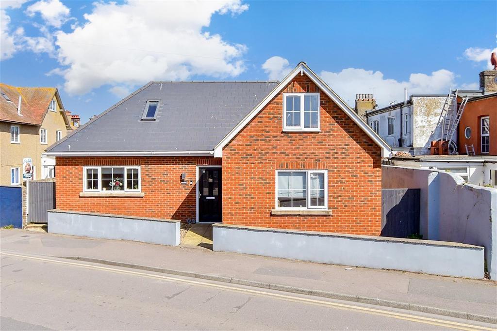 West Street, Deal, Kent 4 bed chalet - £450,000