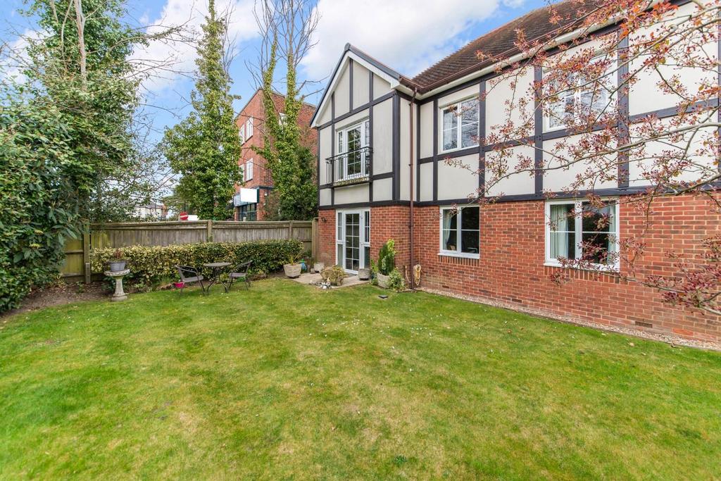 Bolters Lane, Banstead 2 bed retirement property - £300,000