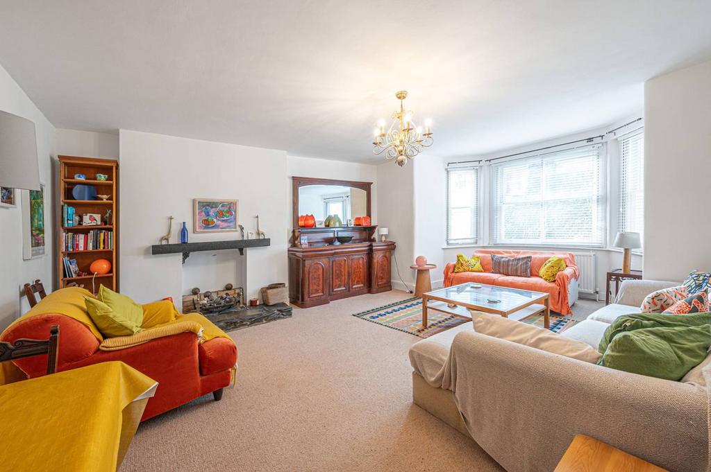 Belsize Park Gardens, Belsize Park... 2 bed flat to rent - £3,684 pcm (£850 pw)