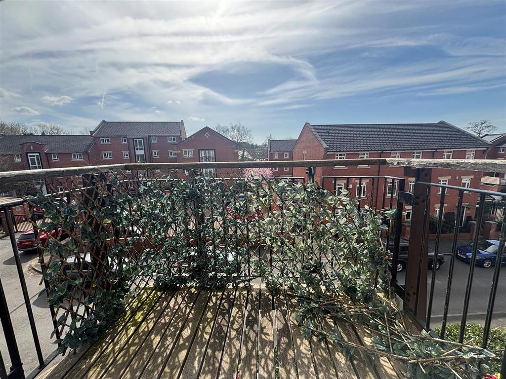 Mill Green, Congleton 2 bed apartment - £950 pcm (£219 pw)