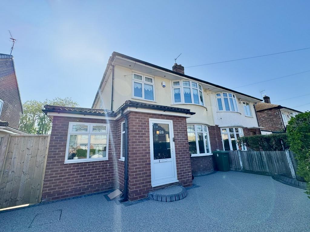 Thornton, Liverpool L23 3 bed semi-detached house for sale - £350,000