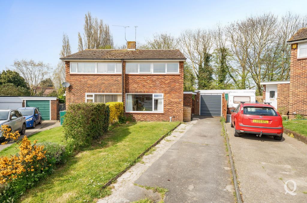 Crouch Hill Court, Lower Halstow... 3 bed semi-detached house for sale ...