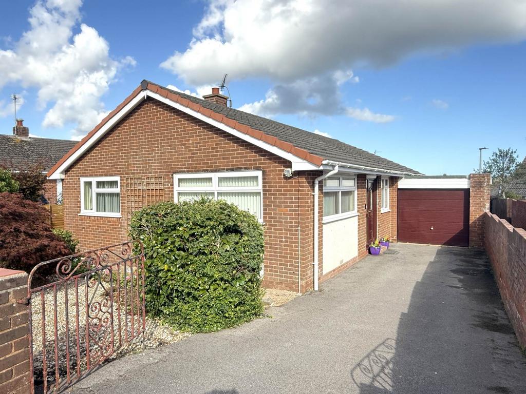 Brixington Lane, Exmouth 3 bed detached bungalow for sale - £359,950