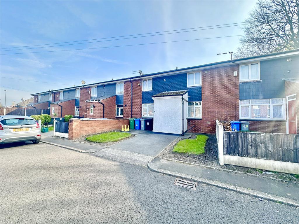Catterick Avenue, Trafford M33 3 bed terraced house for sale - £250,000