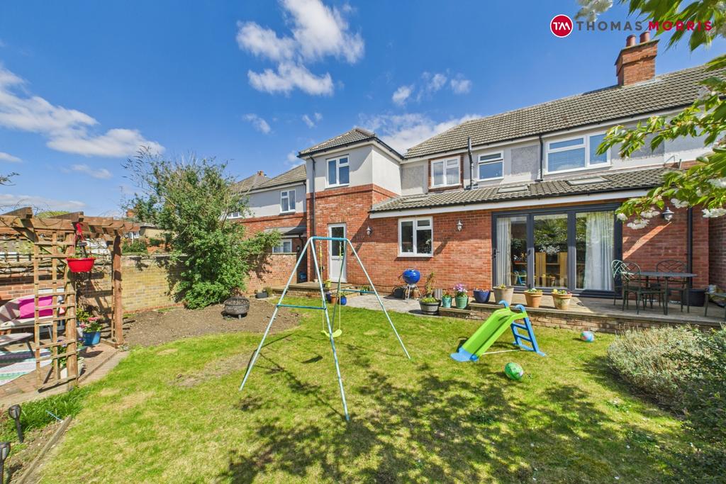 Dells Lane, Biggleswade SG18 4 bed semi-detached house for sale - £525,000